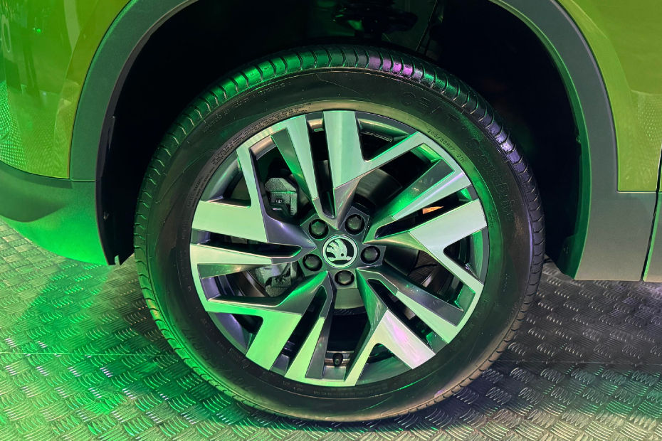 Skoda Kylaq Exterior And Interior Design Detailed In 15 Images ...