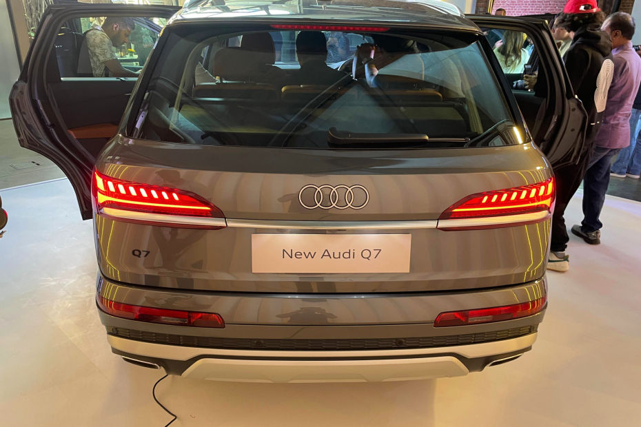2024 Audi Q7 Launched, Starts At Rs 88.66 Lakh | CarDekho.com