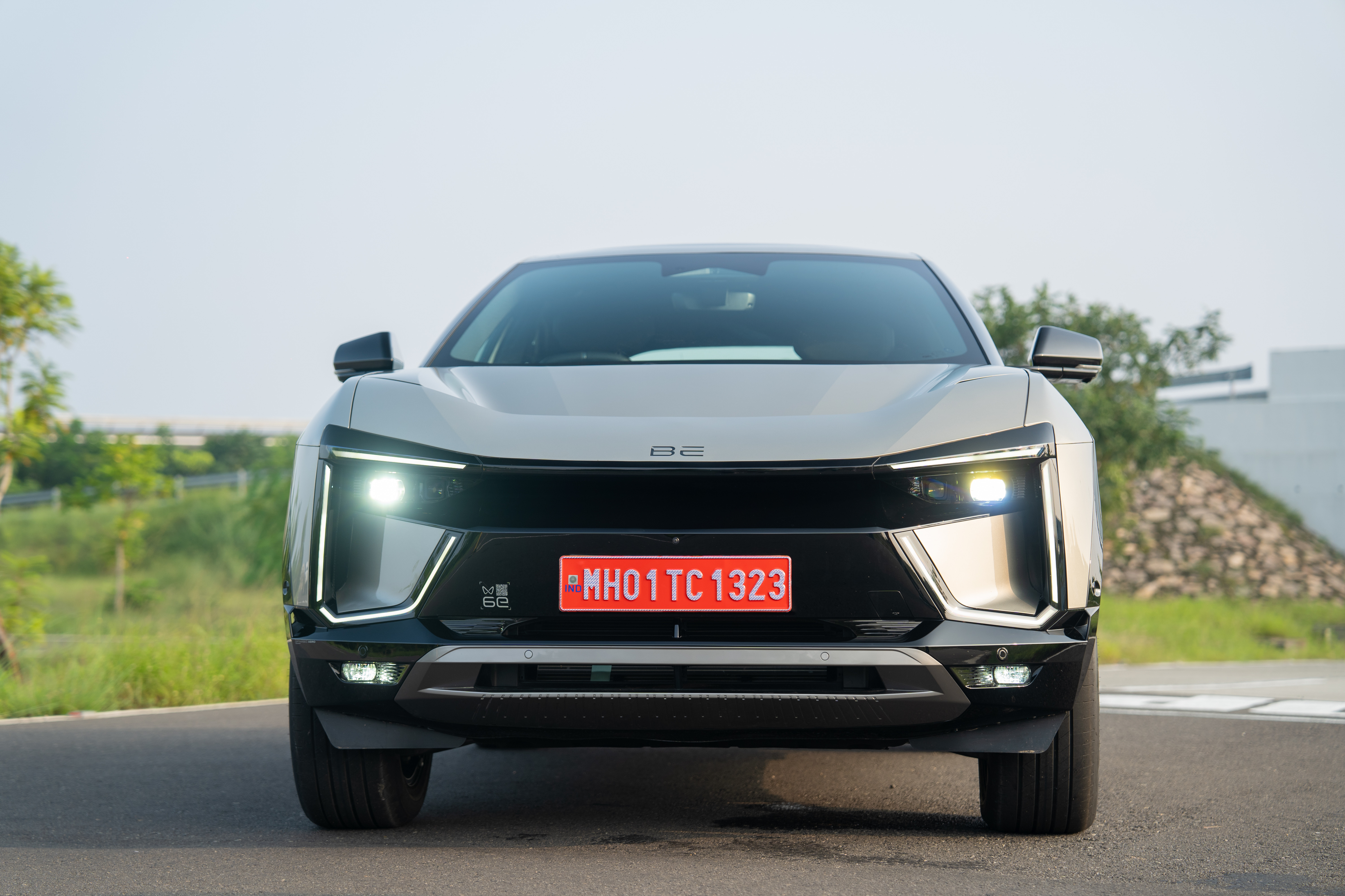 Mahindra BE 6e vs Tata Curvv EV: Battery Pack, Performance And Claimed ...