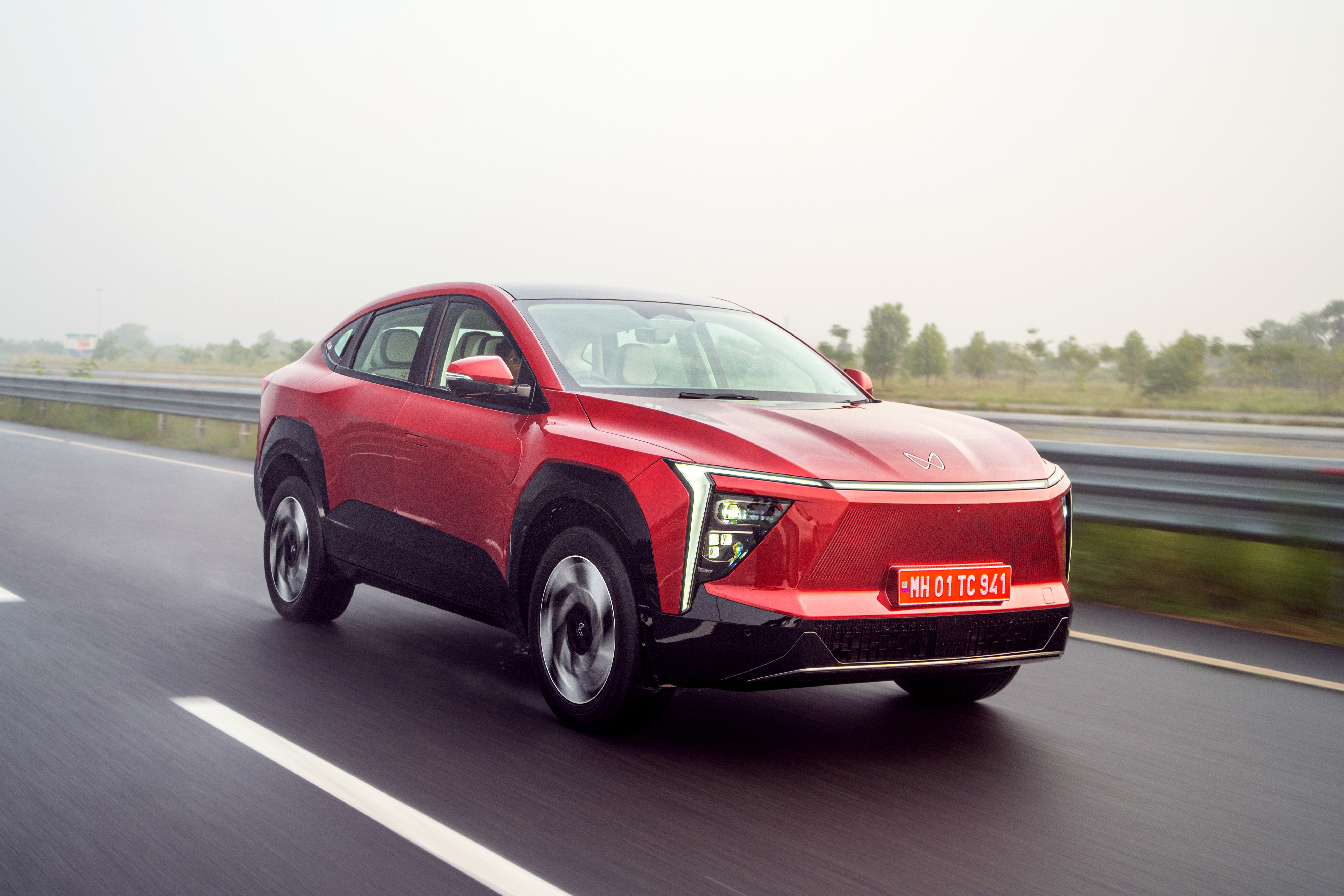 Mahindra XEV 9e Driven: 5 Things We Learnt | CarDekho.com
