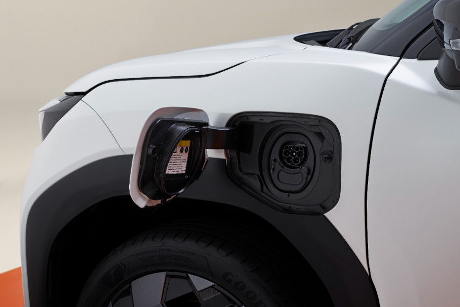 Toyota Urban Cruiser EV vs Maruti eVX (Suzuki e-Vitara): Dimensions And ...