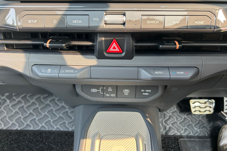 Kia Syros Interior Explained In 15 Real-life Images | CarDekho.com