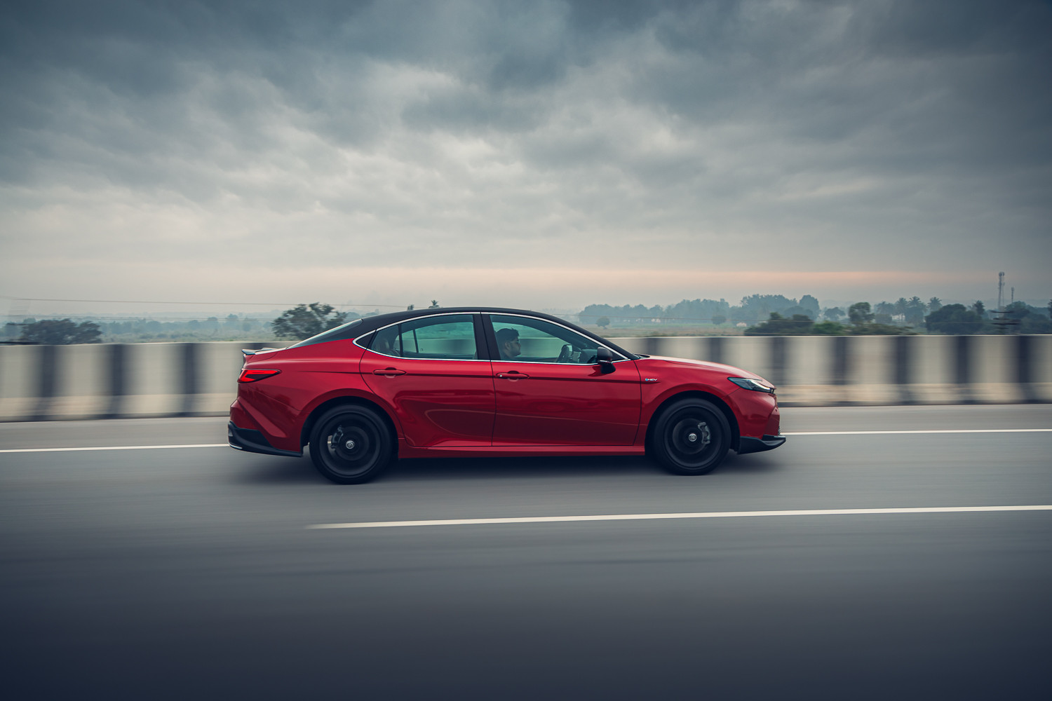 Toyota Camry Price - Features, Images, Colours & Reviews