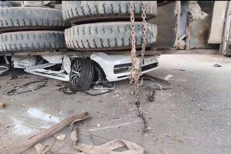The Volvo XC90 Accident Is Proof That Just A Safe Car Isn’t Enough For ...