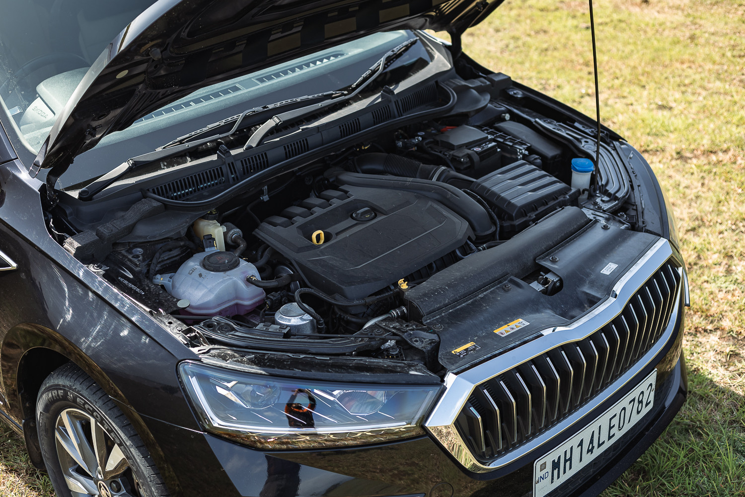 Skoda Slavia Price - Features, Images, Colours & Reviews