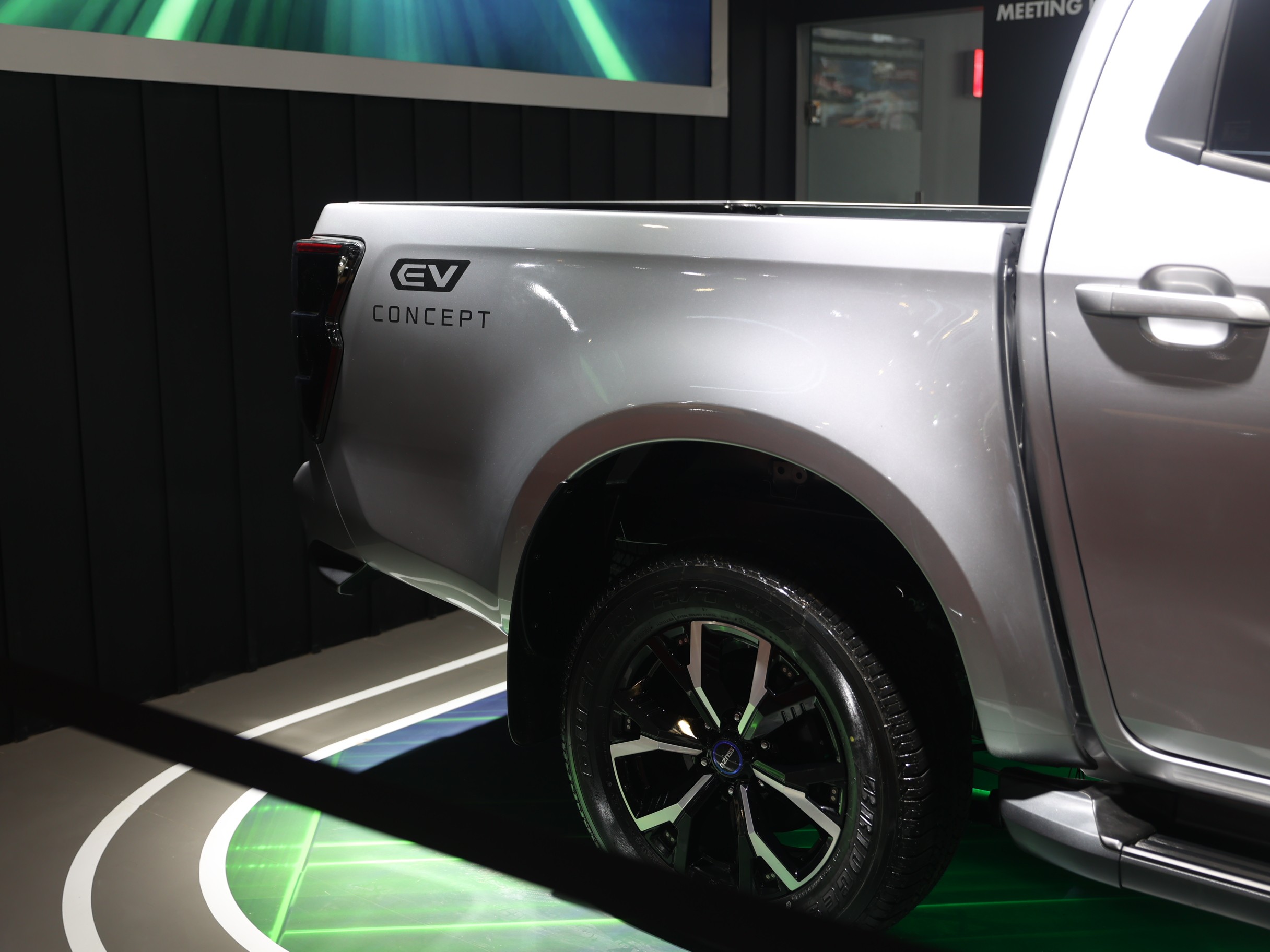Bharat Mobility Global Expo 2025: Isuzu D-Max BEV Concept Revealed At ...