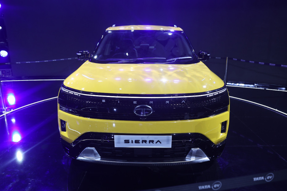 Tata Sierra Old vs New Image Comparison | CarDekho.com