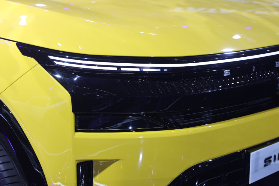 Tata Sierra Old vs New Image Comparison | CarDekho.com