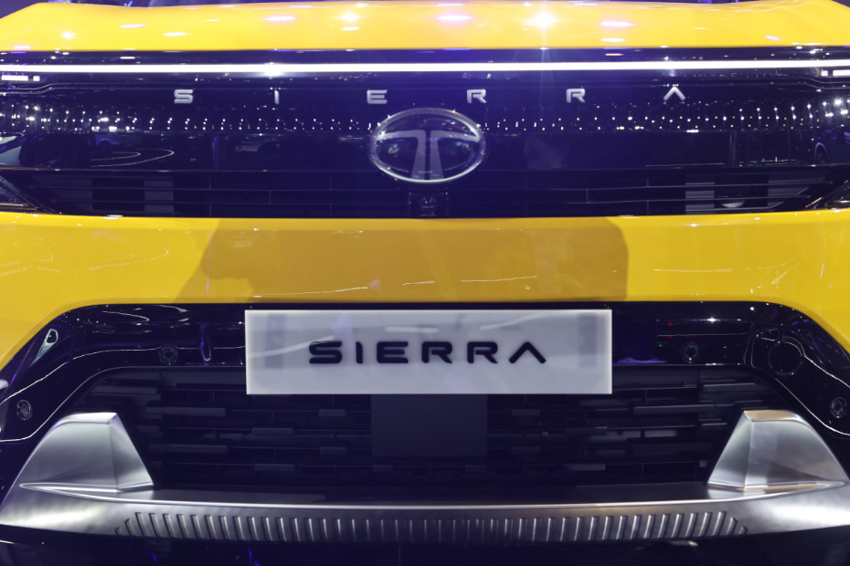 Tata Sierra Old vs New Image Comparison | CarDekho.com
