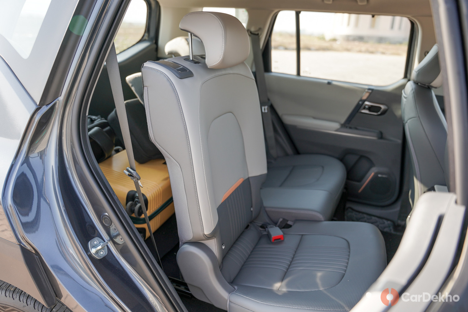 Kia Syros Price - Images, Colours & Reviews