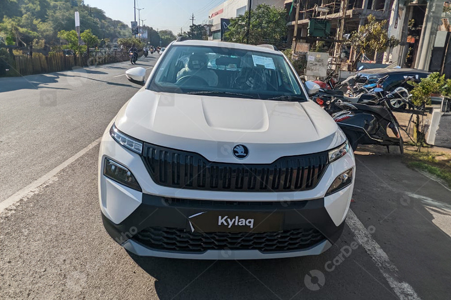 Skoda Kylaq Signature Variant Explained In 8 Real-life Images ...