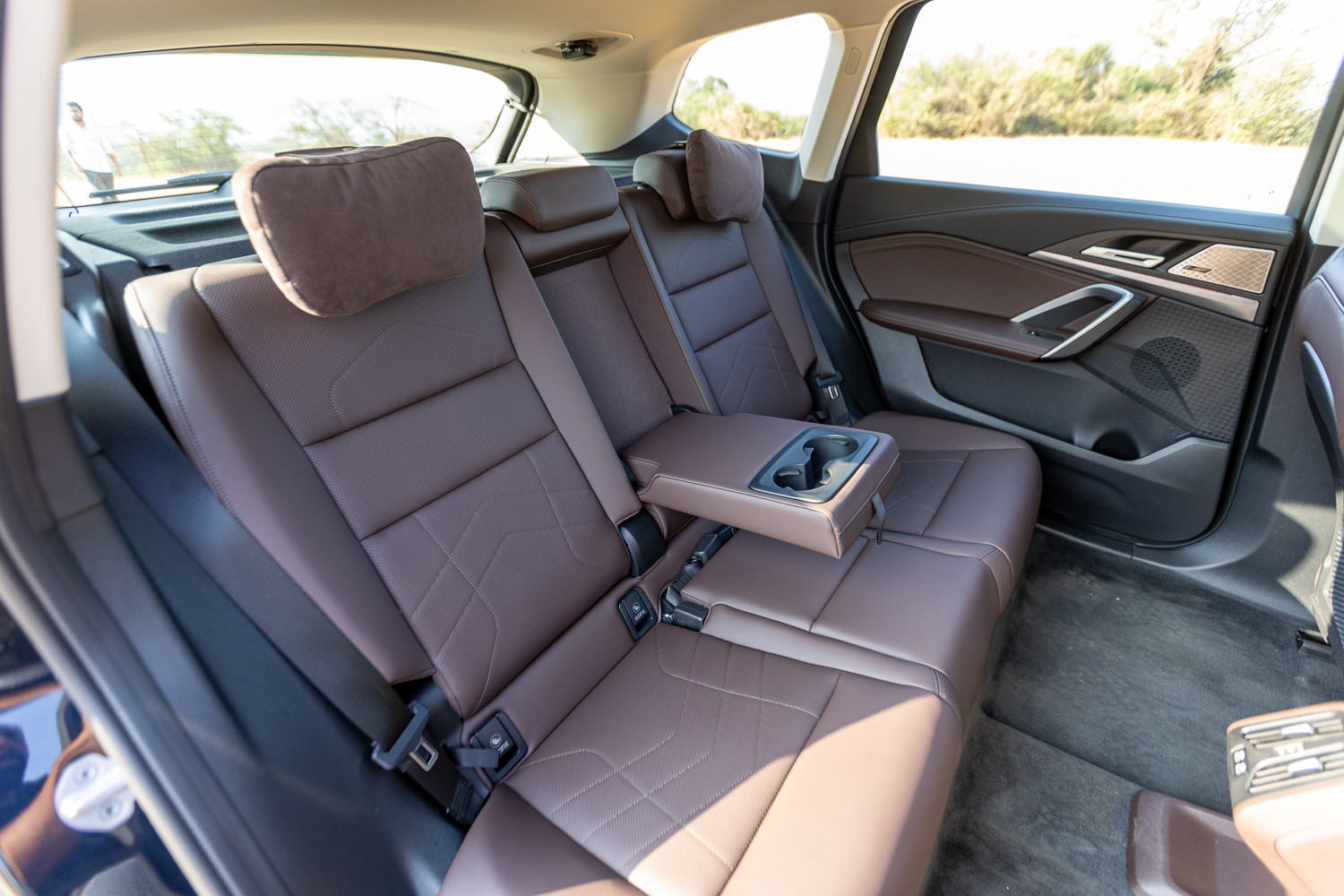 BMW iX1 Price - Features, Images, Colours & Reviews