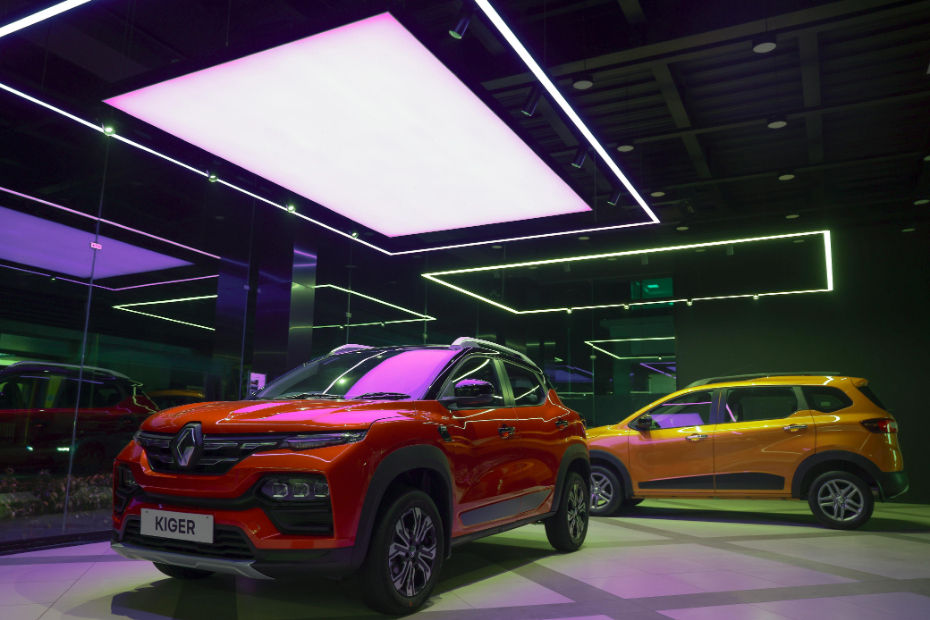 Renault Inaugurates Its First new'R Store Showroom Based On Its New ...