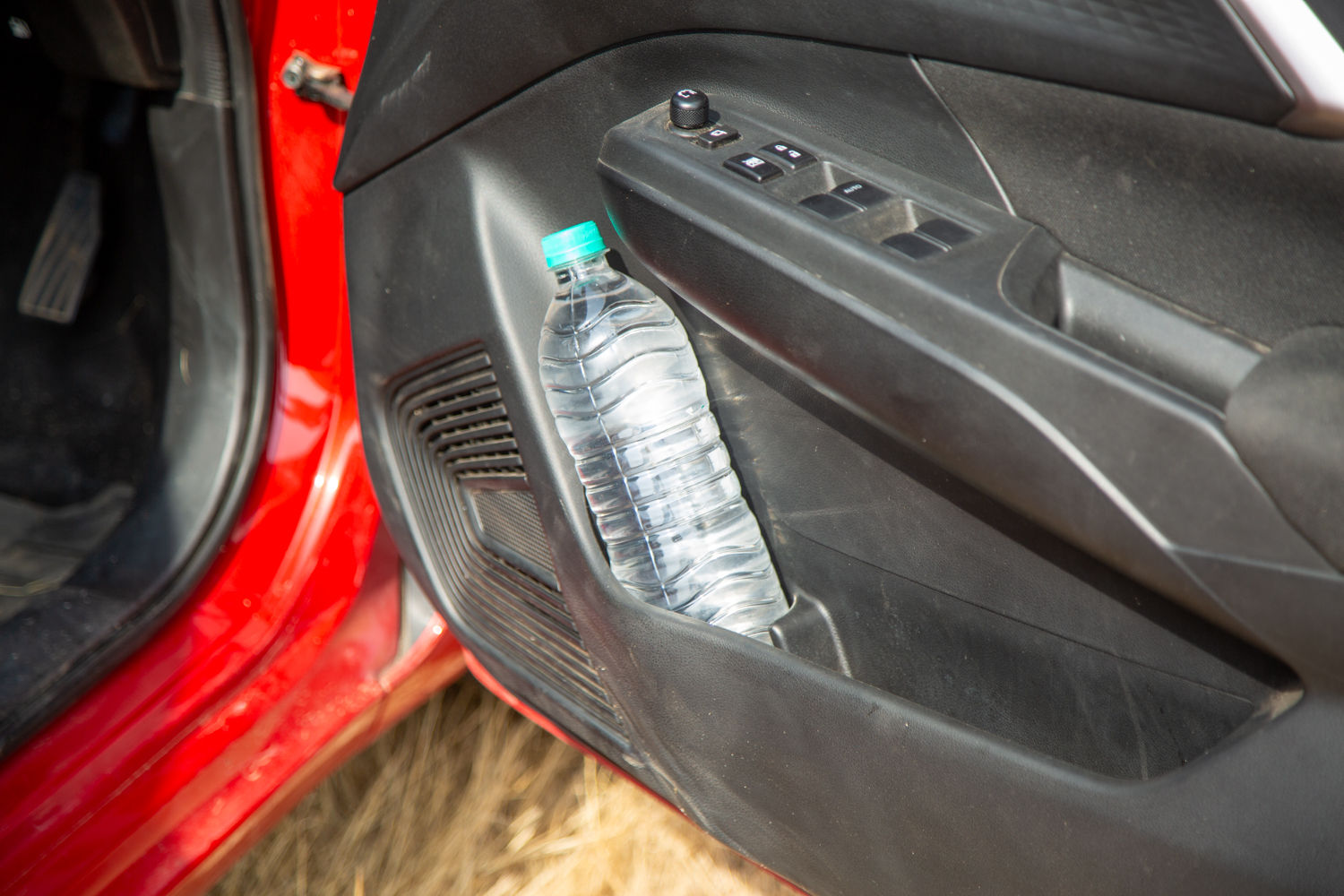 Maruti Suzuki Swift vs Dzire: Design, Space, Features, Practicality ...