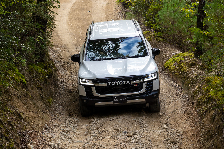 2025 Toyota Land Cruiser 300 GR-S Launched At Rs 2.41 Crore, Bookings ...