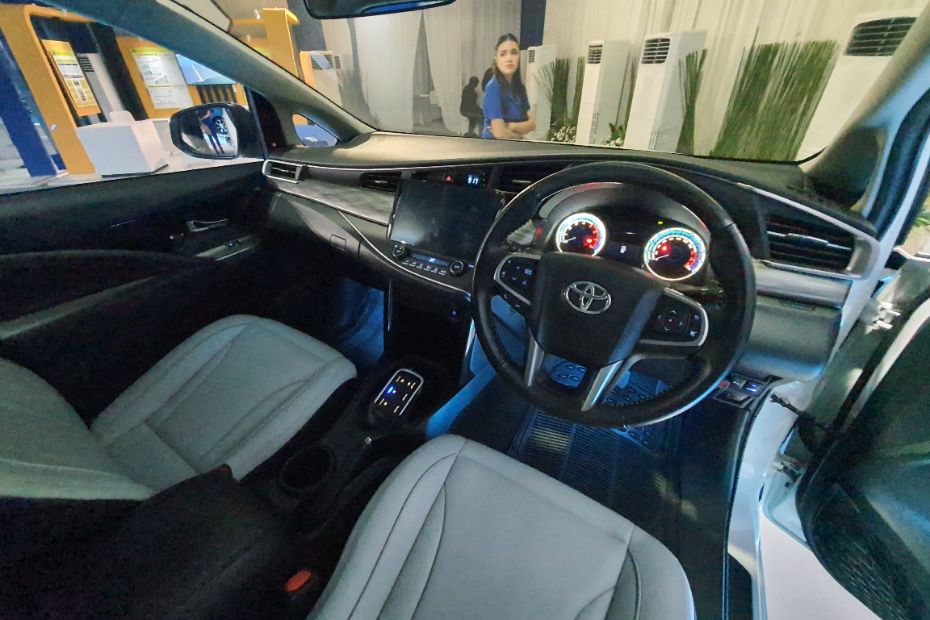 Toyota Innova EV 2025: Is It Coming To India? | CarDekho.com