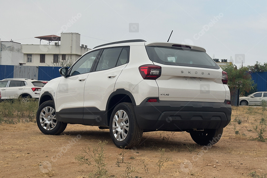 Skoda Kylaq Base-spec Classic vs Top-spec Prestige Variant: Exterior ...