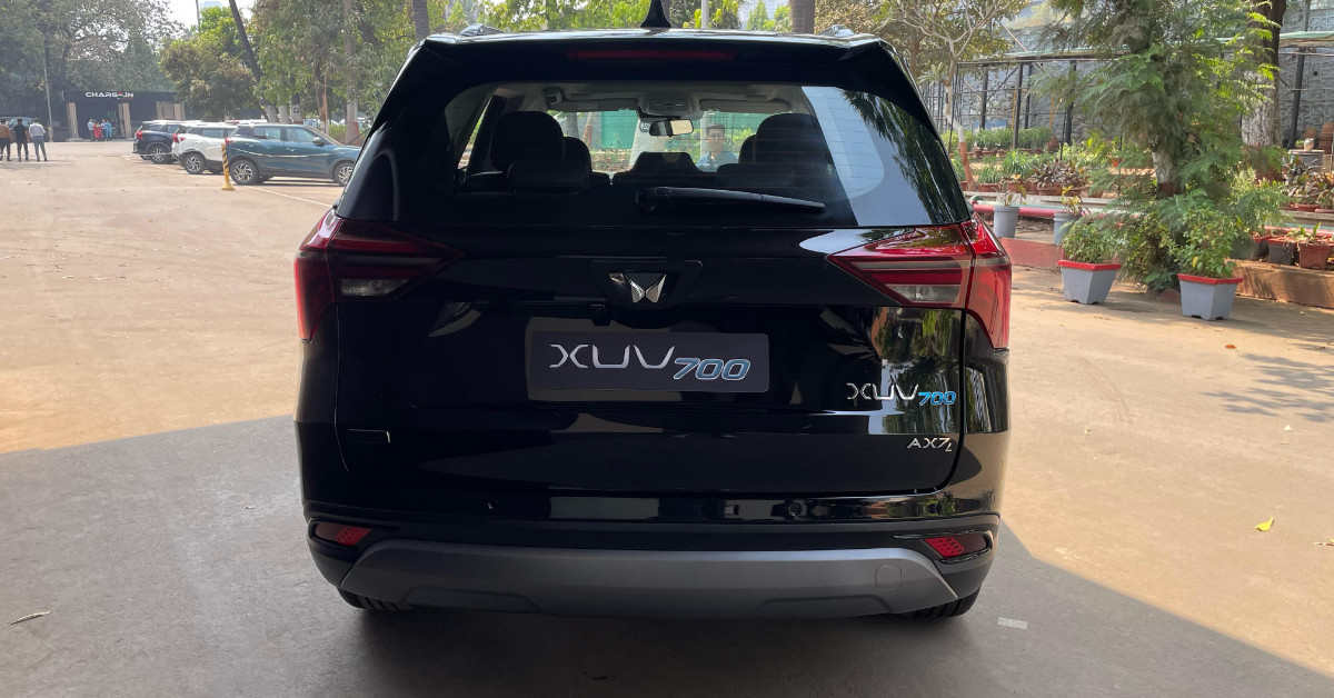 Mahindra XUV700 Ebony Edition Exterior And Interior Design Explained In 10 Real-life Images ...