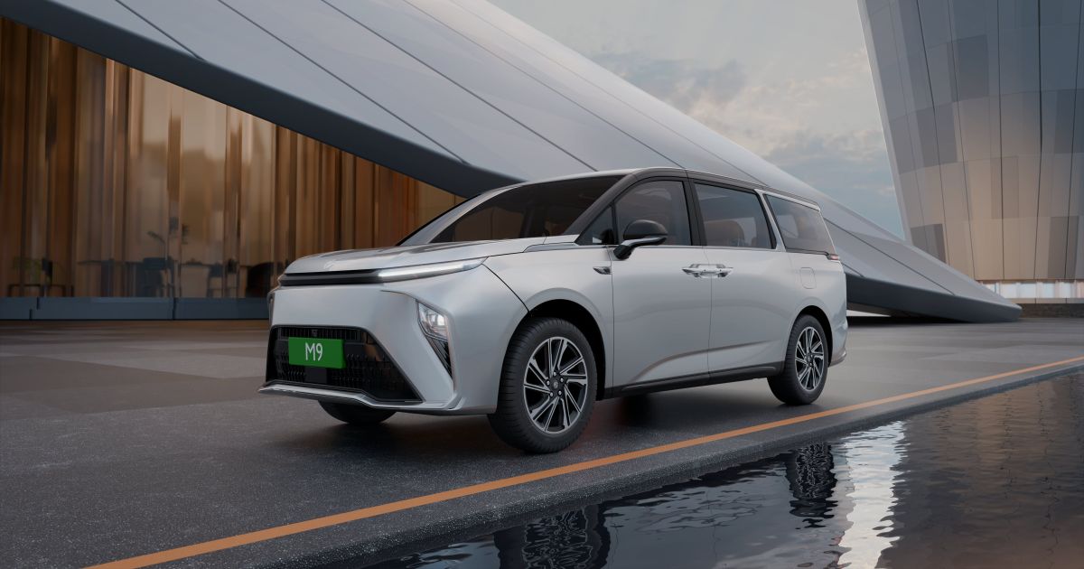 MG M9 Colour Options Detailed In Real Life Images Ahead Of Its Launch ...