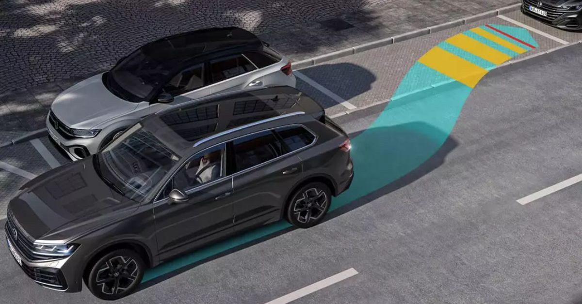 5 Features Volkswagen Tiguan R Line Gets Over 2025 Skoda Kodiaq ...