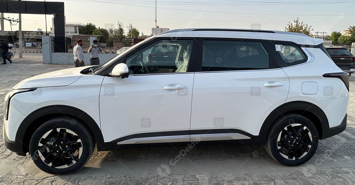 2025 Kia Carens Clavis One Below Top HTX Variant Explained In 7 Real ...