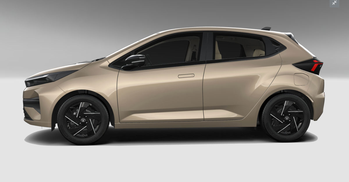 2025 Tata Altroz Facelift: Base Smart vs Top-end Accomplished Plus S ...