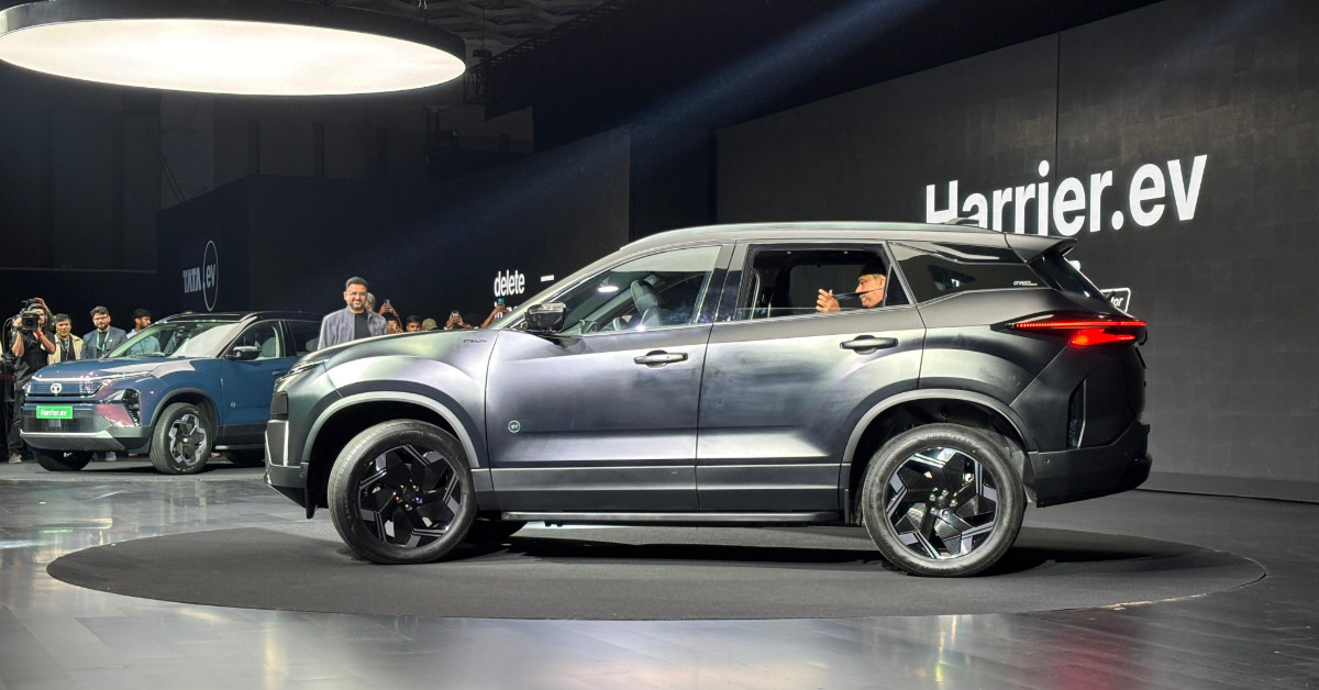 2025 Tata Harrier EV Base-spec Adventure Variant vs Tata Curvv EV Top ...