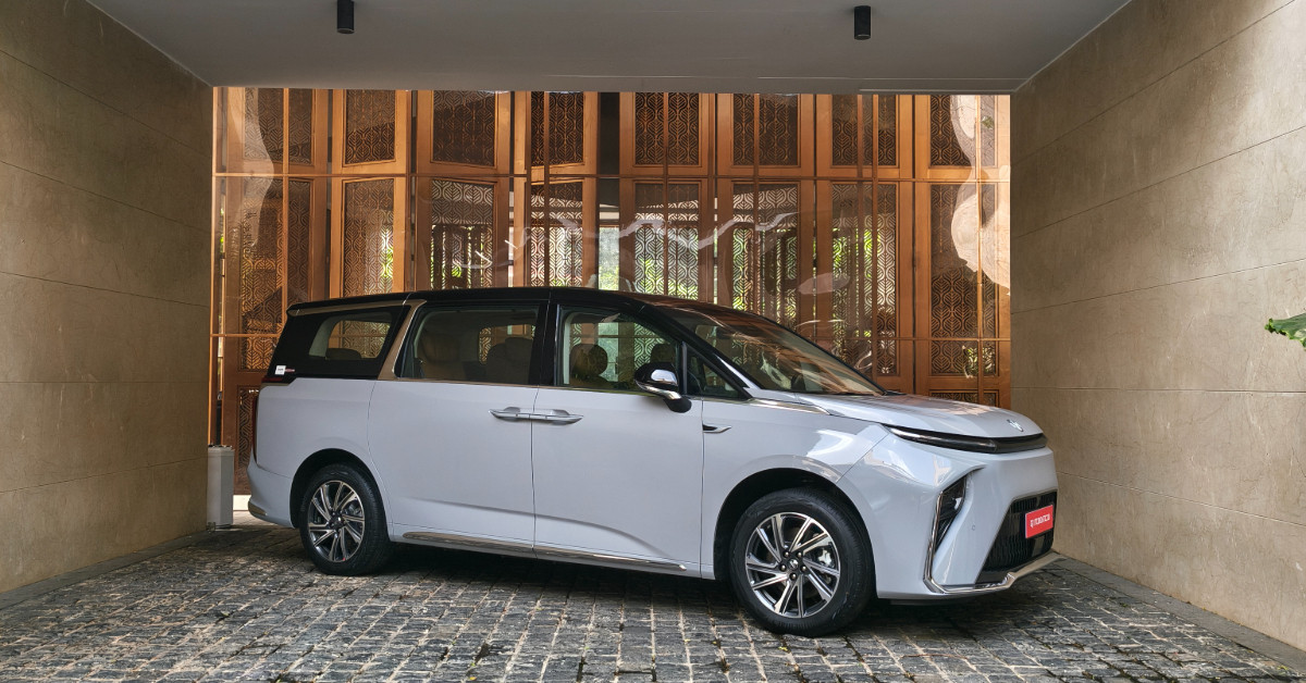 MG M9 Features That Are A First For An MG Car In India: Digital IRVM ...