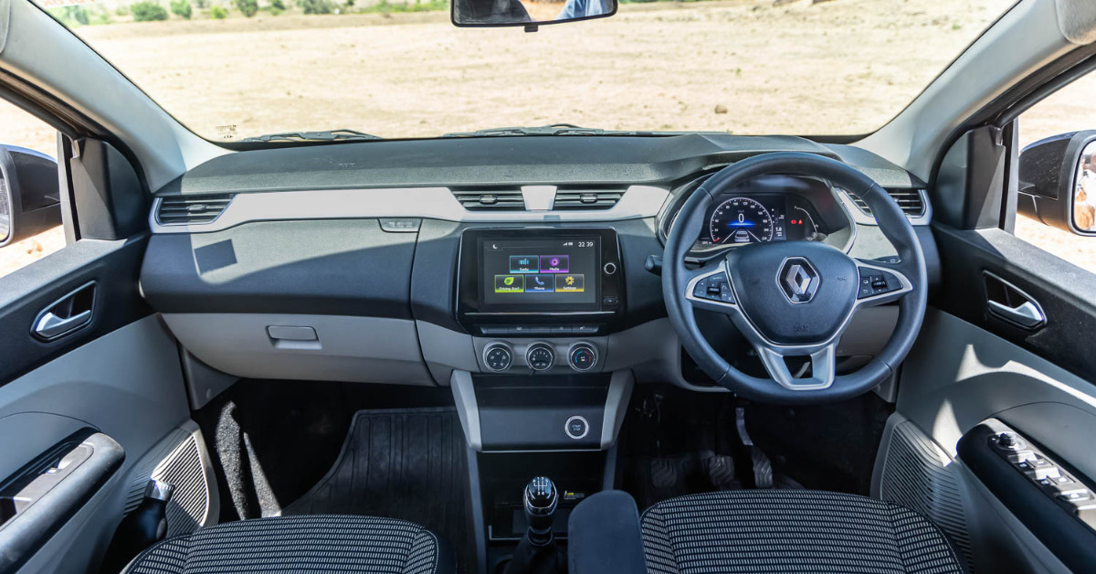 2025 Renault Triber Facelift vs Old Renault Triber: Exterior, Interior ...