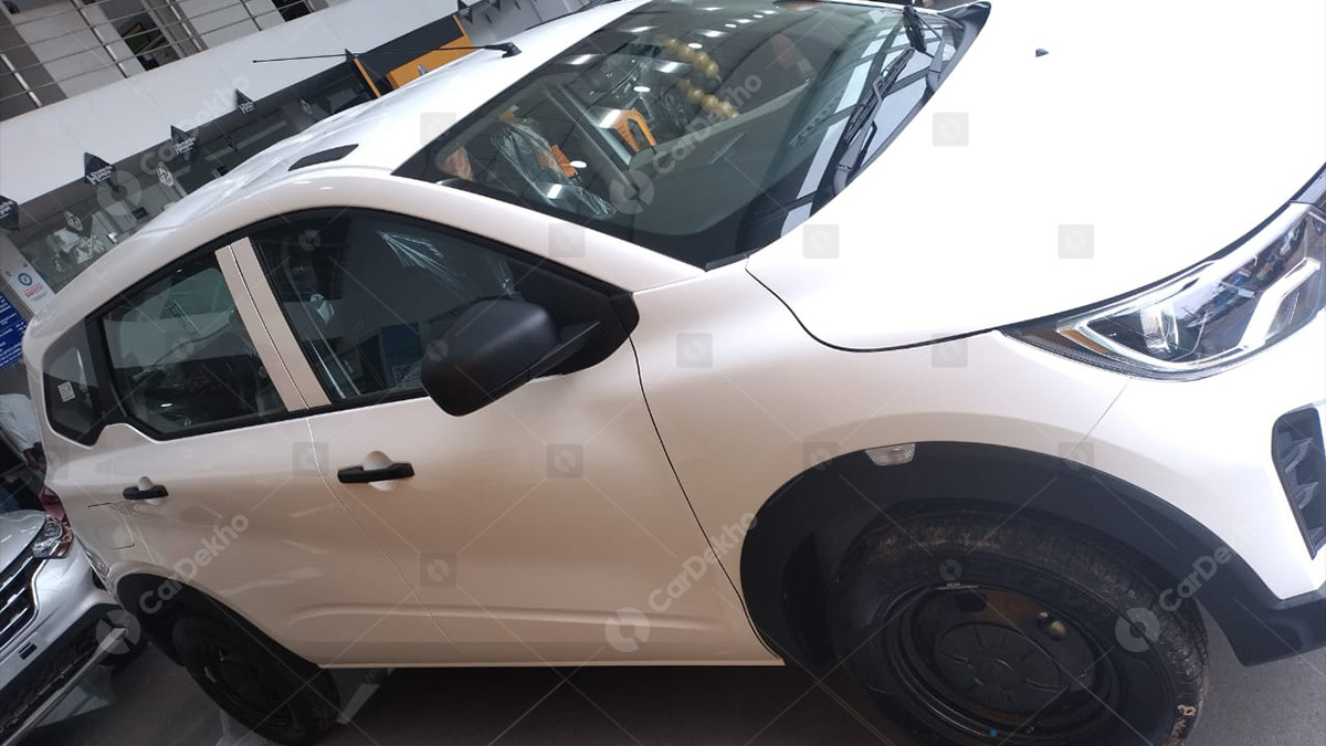 2025 Renault Triber Evolution Variant: Design, Interior, Features ...