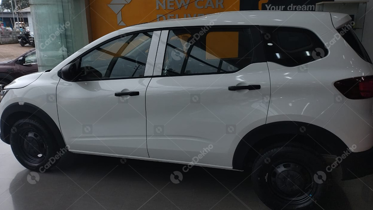 2025 Renault Triber Evolution Variant: Design, Interior, Features ...