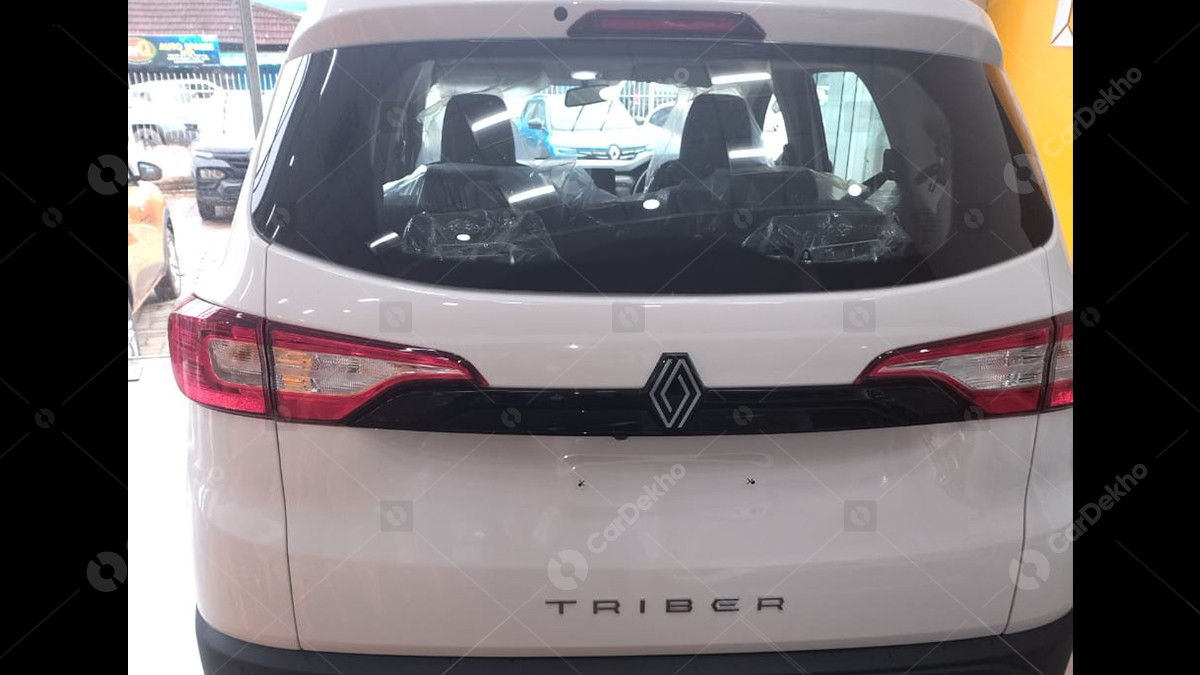 2025 Renault Triber Evolution Variant: Design, Interior, Features ...