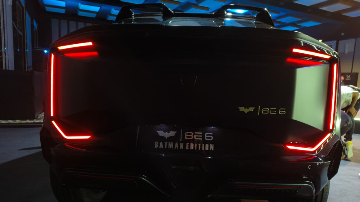 Mahindra BE 6 Batman Edition vs Regular BE 6: Design Compared In 15 ...