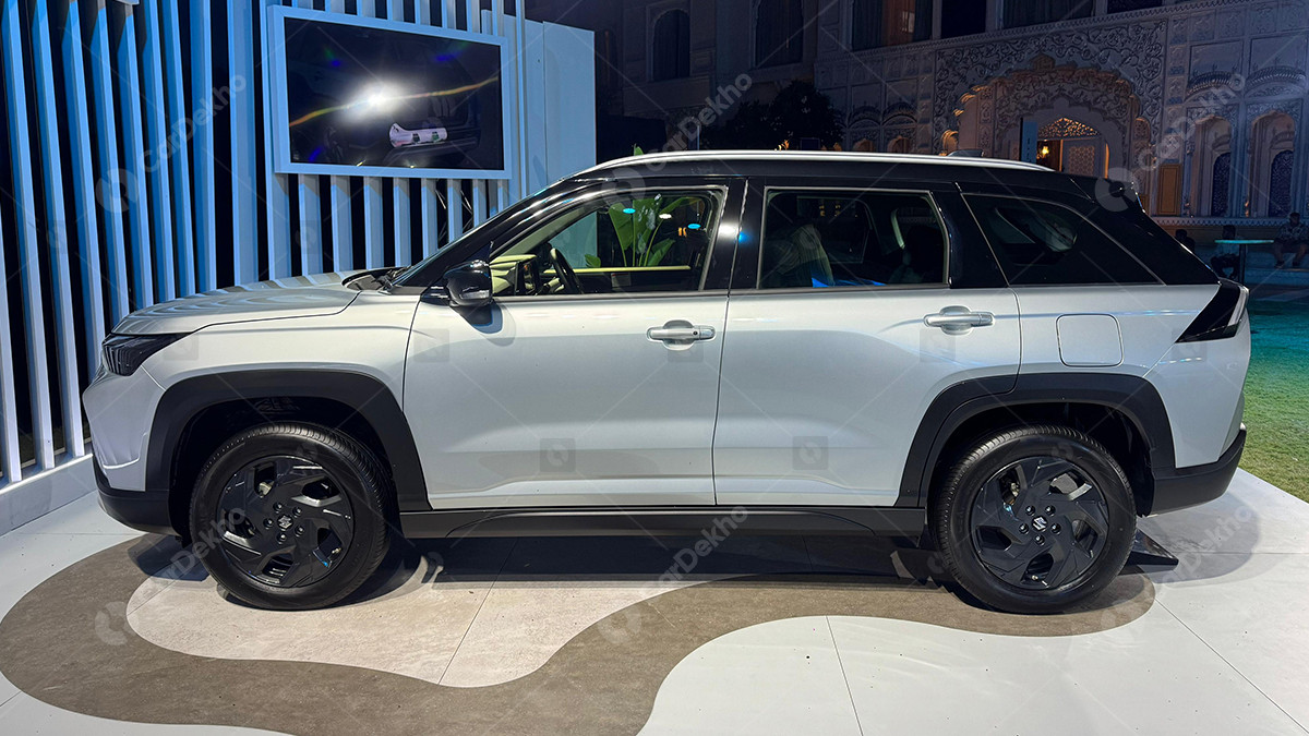 Maruti Victoris CNG ZXI Variant Exterior, Interior, Features ...