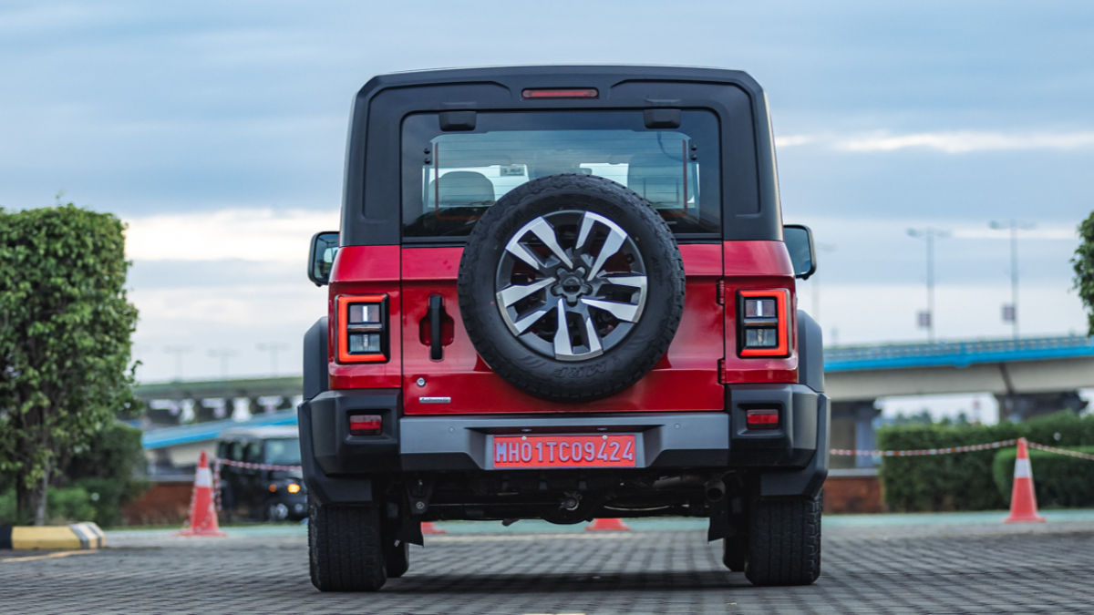 2025 Mahindra Thar vs Mahindra Thar Roxx: Exterior And Interior Design ...