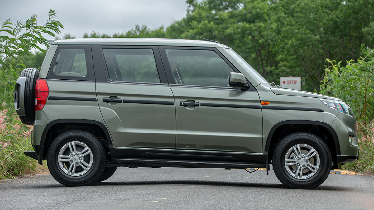 2025 Mahindra Bolero Neo Old vs New: Design, Interior, Features ...