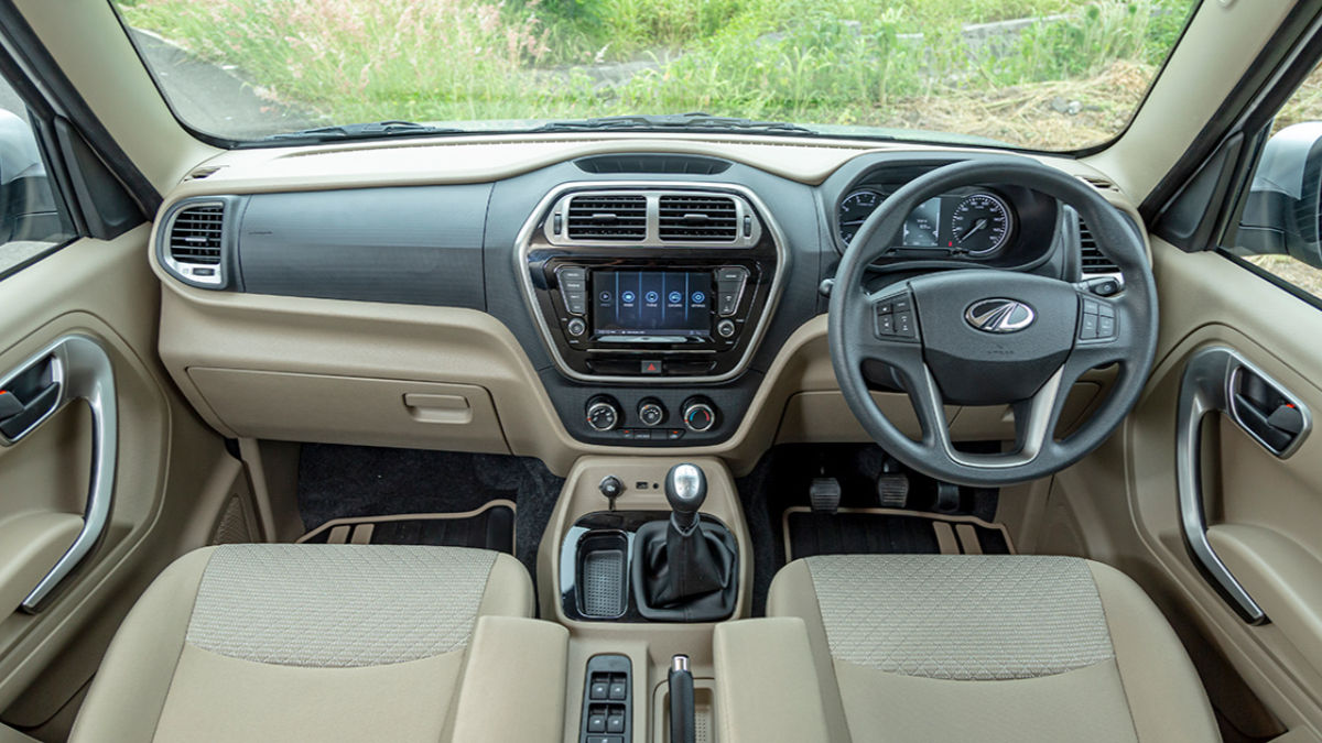2025 Mahindra Bolero Neo Old vs New: Design, Interior, Features ...