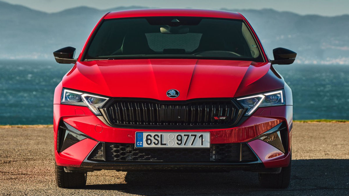 2025 Skoda Octavia RS Explained In 7 Images: Interior, Exterior ...