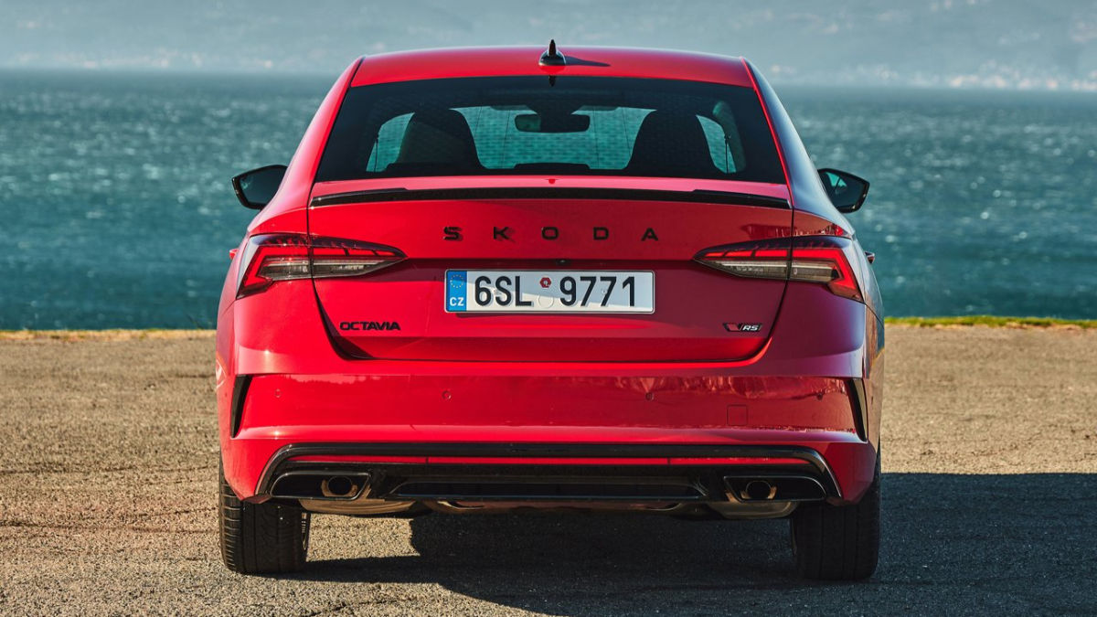 2025 Skoda Octavia RS Explained In 7 Images: Interior, Exterior ...
