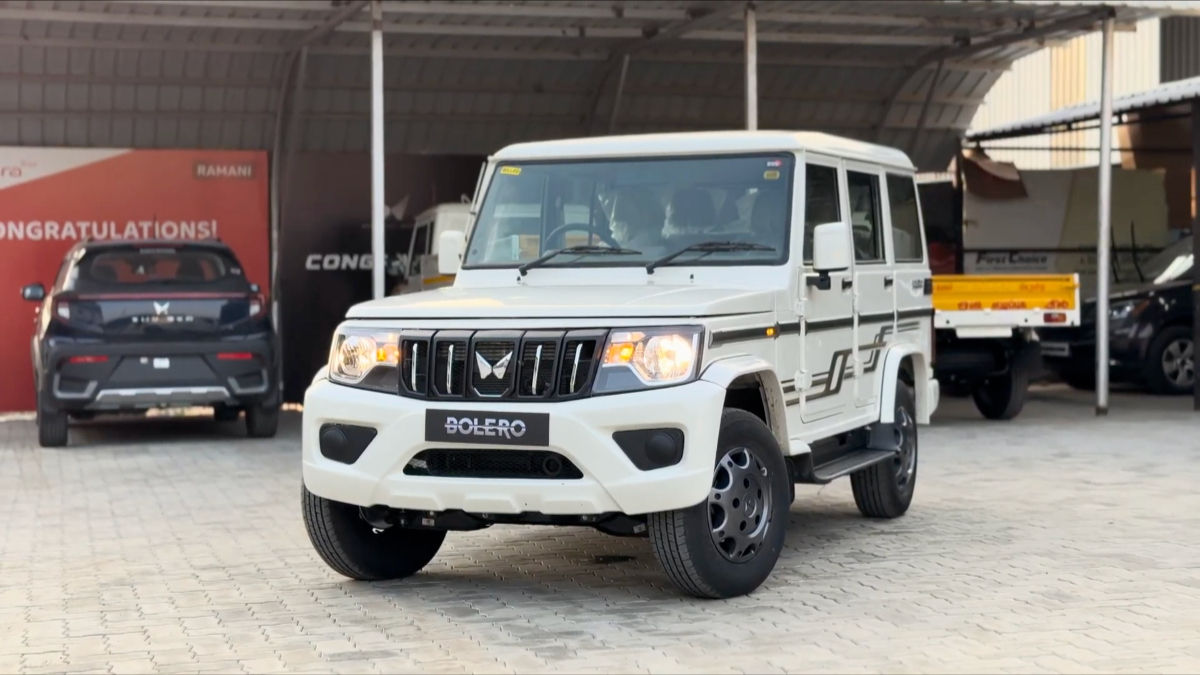 2025 Mahindra Bolero B6 Variant Explained In 5 Images | CarDekho.com