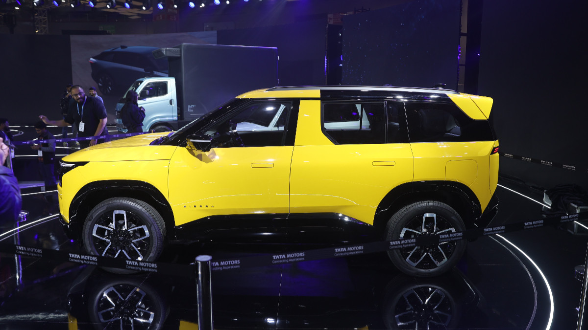 2025 Tata Sierra ICE Officially TEASED Ahead Of November 25 Launch ...