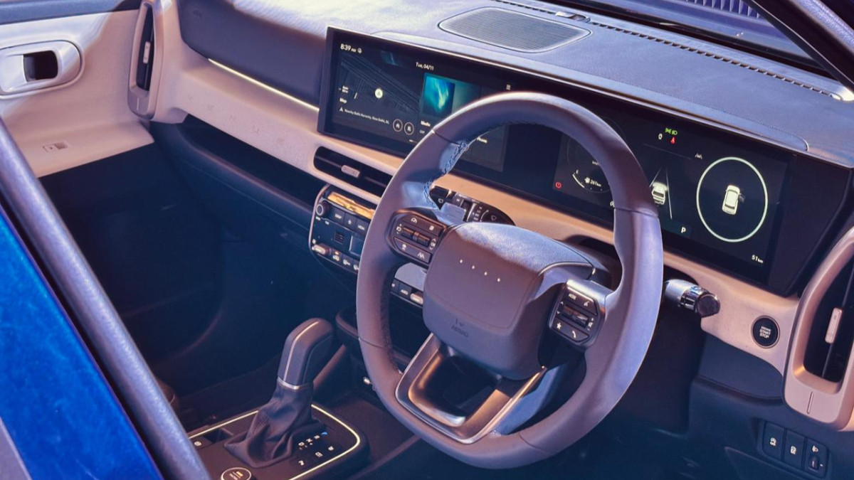 New 2025 Hyundai Venue Image Gallery: Exterior, Interior, Features ...