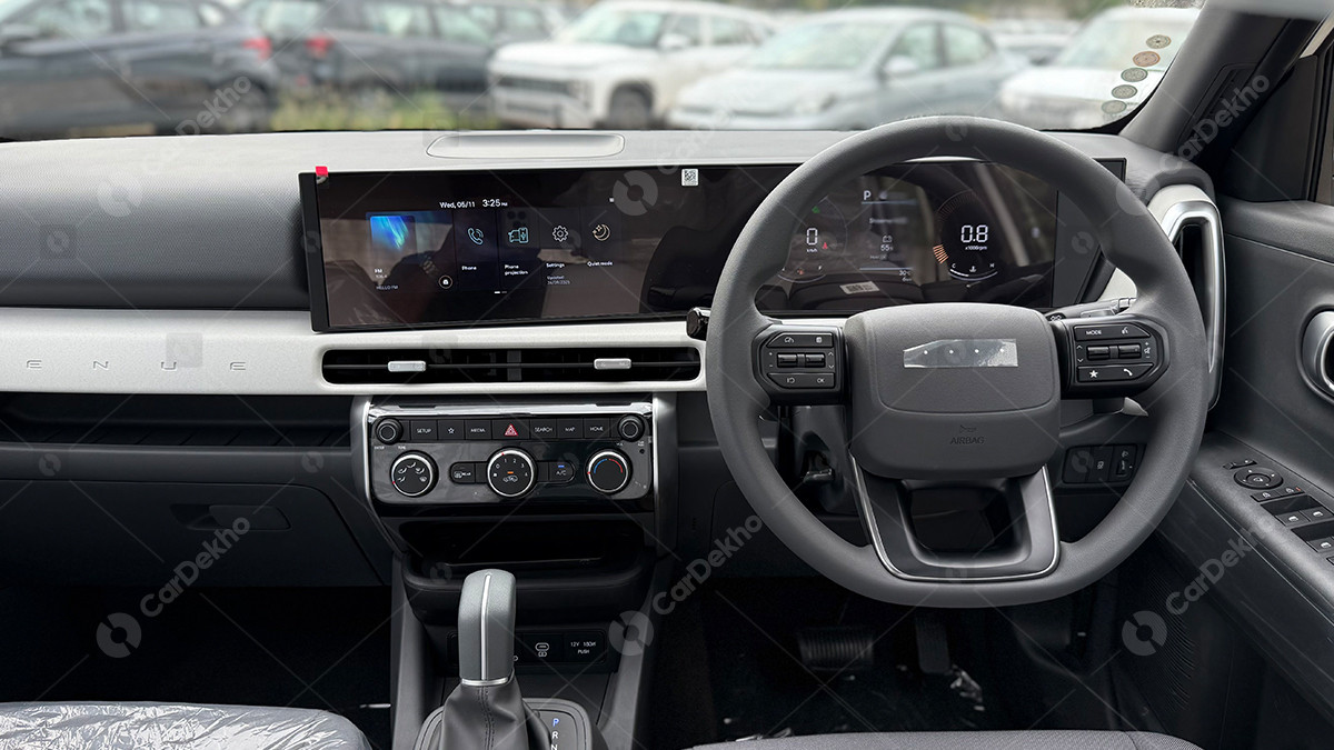 2025 Hyundai Venue Mid-spec HX 5 Variant Exterior And Interior Detailed ...