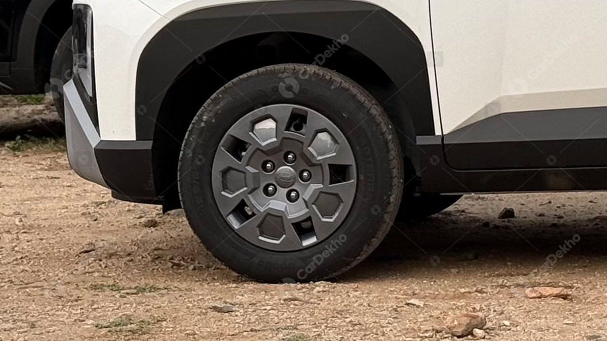 2025 Hyundai Venue One-above-base HX 4 Variant Exterior And Interior ...