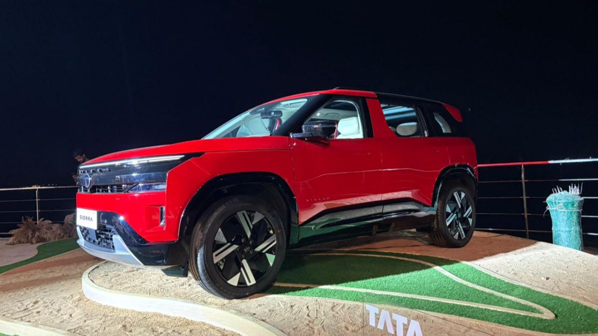 New 2025 Tata Sierra SUV Front And Rear Seat Space And Comfort Tested ...