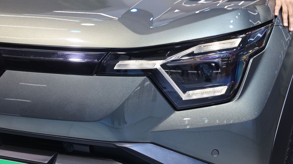 Maruti Suzuki e Vitara: Delta, Zeta, Alpha Variant-wise Features ...