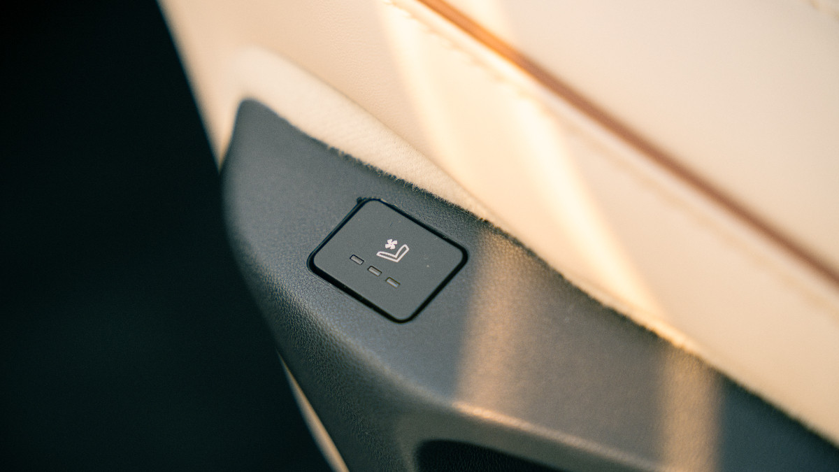 2026 Mahindra XUV 7XO Interior Image Gallery Detailed; Design, Seats ...