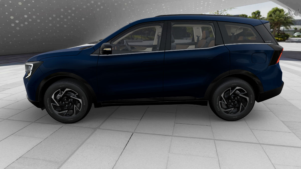 Mahindra XUV 7XO AX7 Variant Detailed In 10 Images: Exterior, Interior ...
