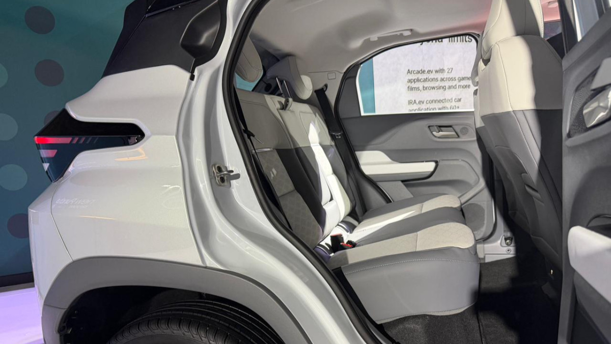 2026 Tata Punch EV Facelift Vs Old Tata Punch EV: Interior, Exterior ...