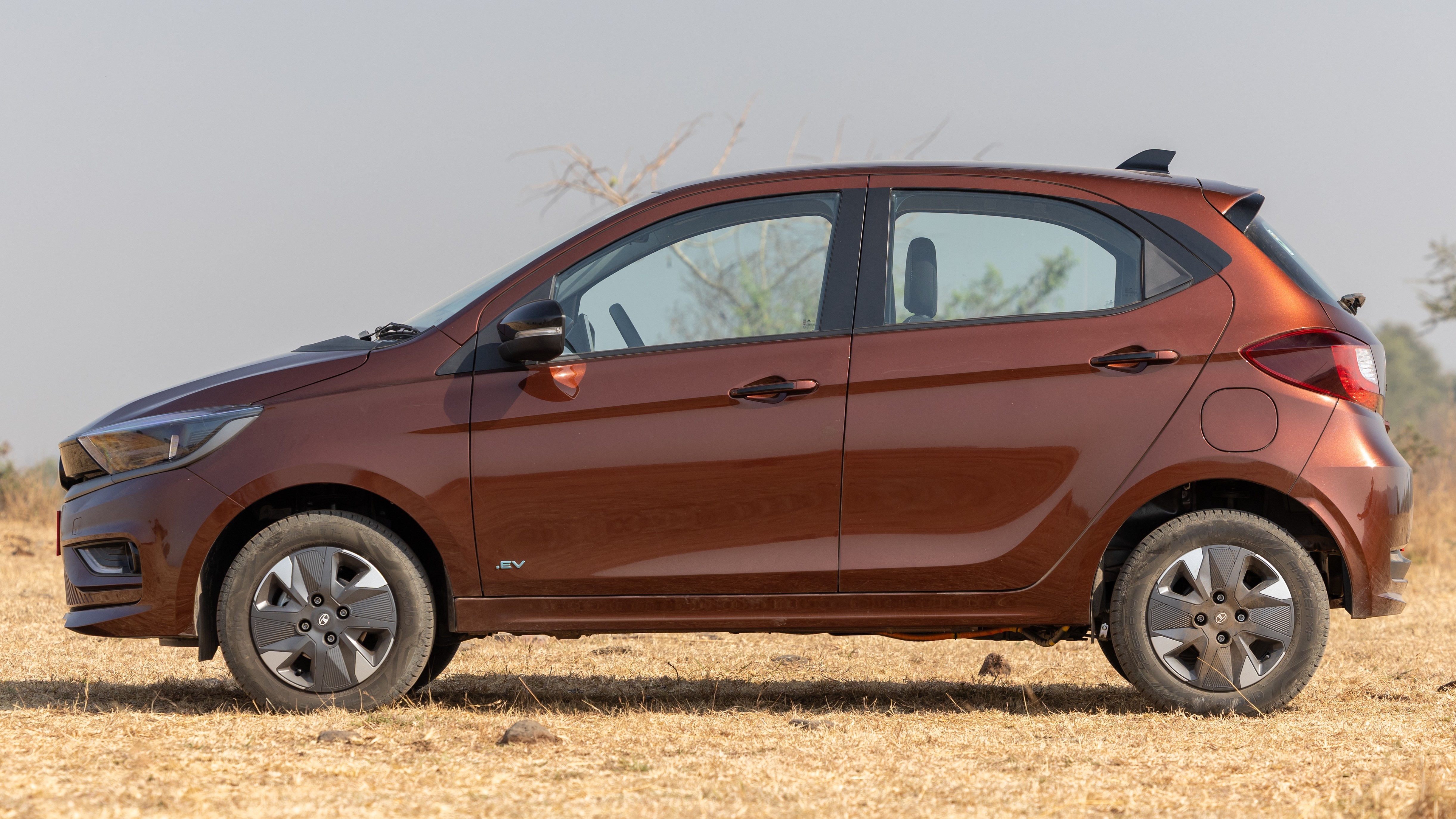 2026 Tata Punch EV Facelift Vs Tata Tiago EV Compared: Dimensions ...